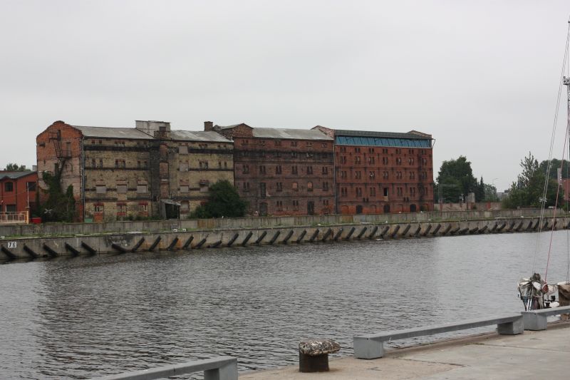 LV. Liepoja / Liepāja - Miestai ir architektūra