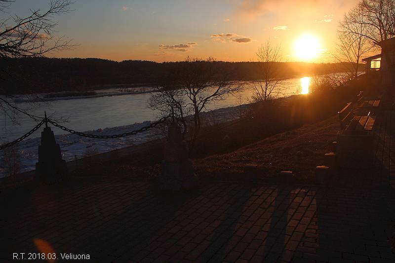 Veliuona, miestelis Jurbarko r. - Miestai ir architektūra